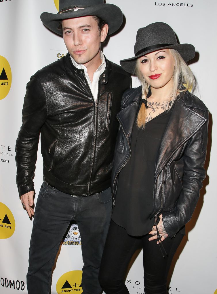 Jackson Rathbone E Kristen Stewart De Maos Dadas Gallery:Kristen