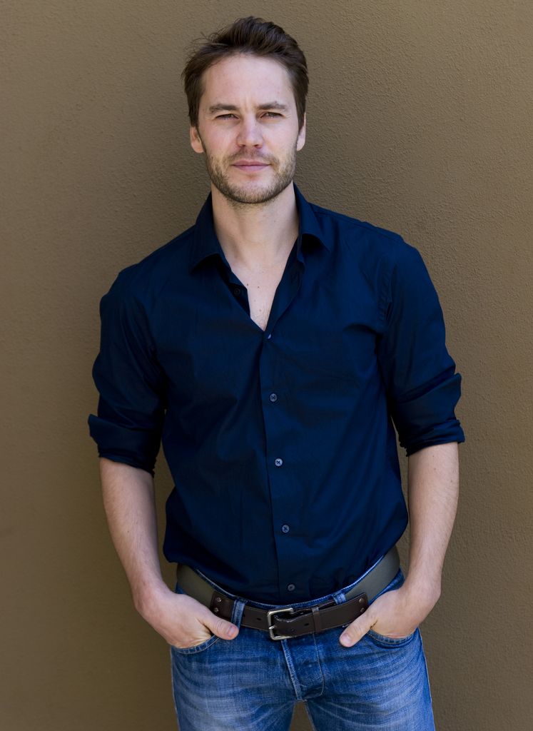 Taylor Kitsch Und Freundin