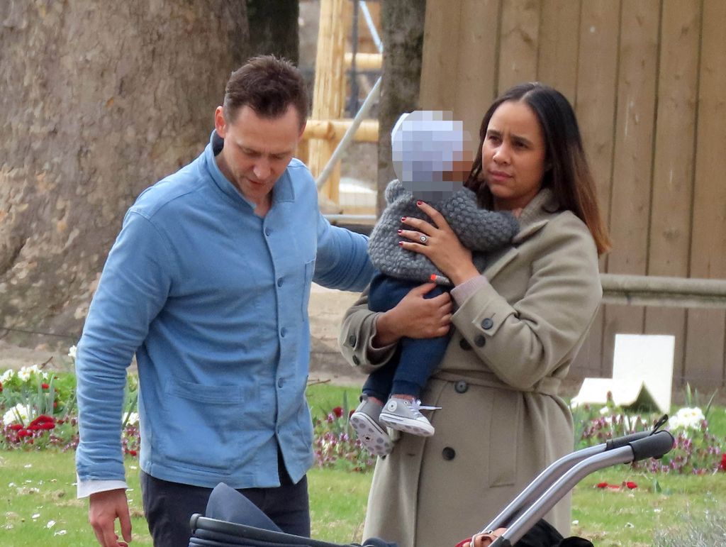Tom Hiddleston Hallo Baby Tom Hiddlestons Leben Hat Sich Durch Sein