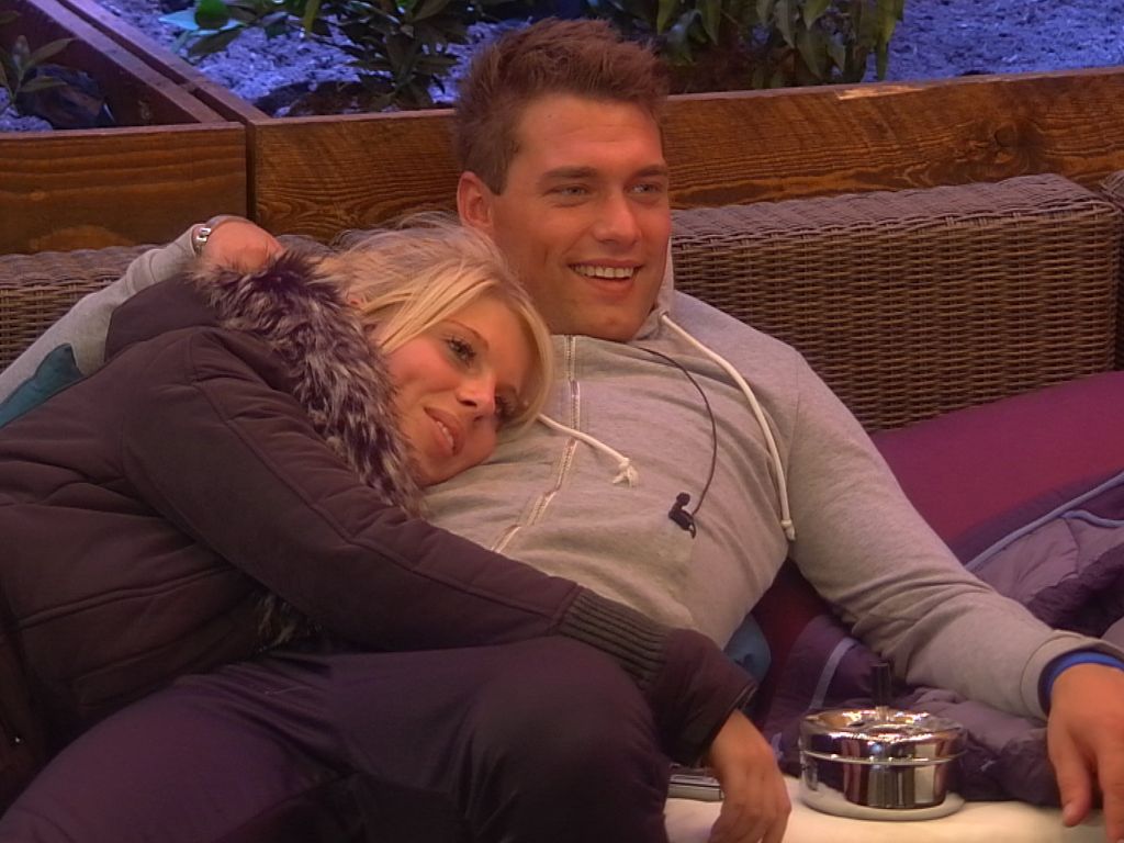 "Big Brother": Sharon und Kevin gehen auf Tuchfühlung | Promiflash.de