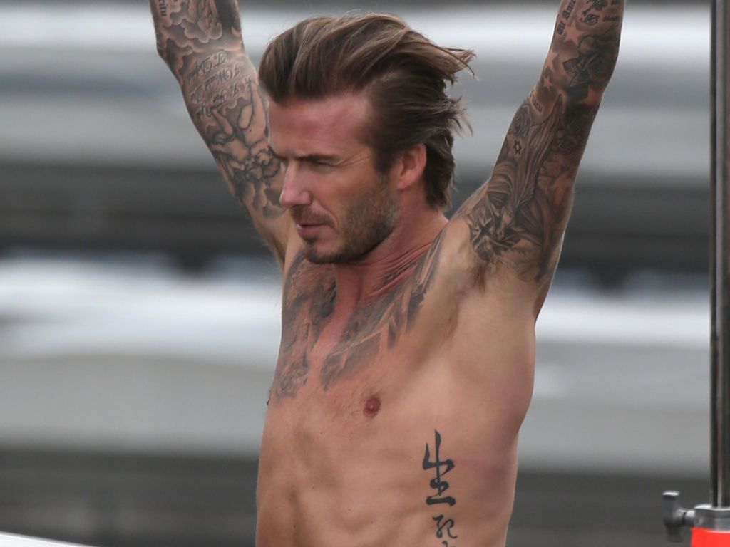 Sexy David Beckham zieht endlich wieder blank! | Promiflash.de