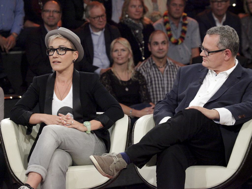 Elli Erl: "Niemand wollte, dass ich DSDS gewinne!" | Promiflash.de