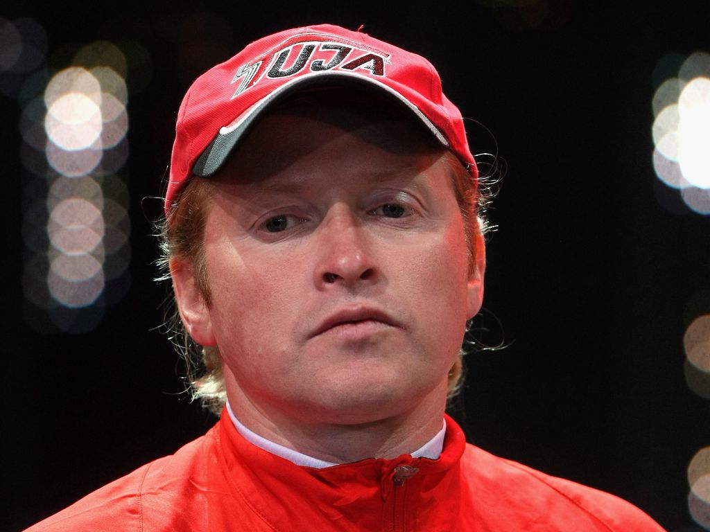 "Schlag den Star": Joey Kelly verletzt! Ist er chancenlos? | Promiflash.de