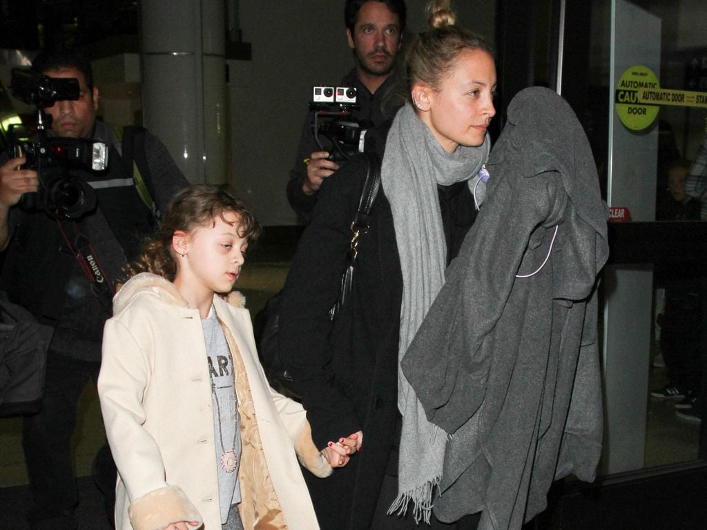 Wegen Mamas Ehekrise? Nicole Richies Tochter total fertig | Promiflash.de