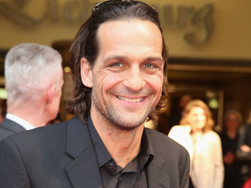 "Die abhandene Welt": Robert Seeliger feiert Comeback | Promiflash.de