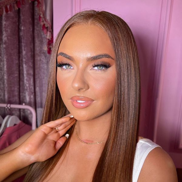 Demi Jones | Promiflash