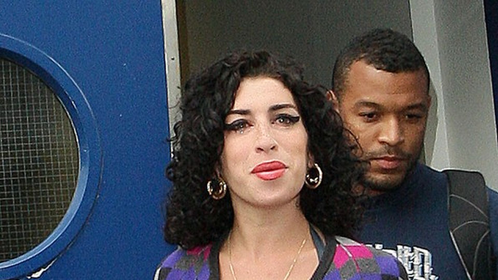 Amy Winehouse lässt sich scheiden | Promiflash.de