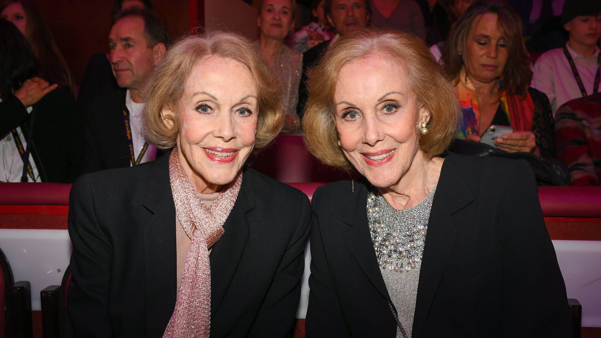 Kessler-Zwillinge wollen mit Hund und Mutter in eine Urne