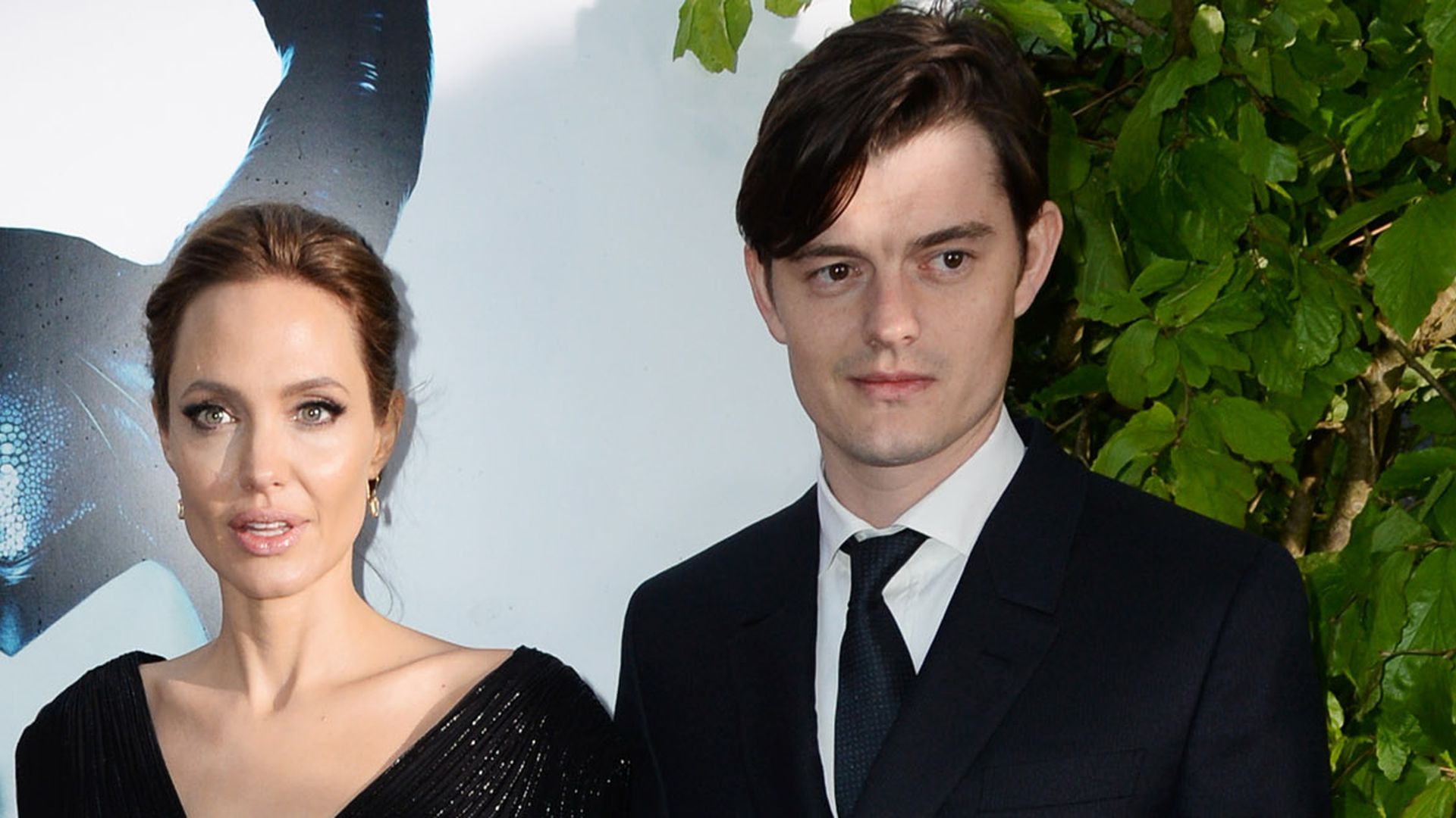 Sam Riley schwärmt von Zusammenarbeit mit Angelina Jolie
