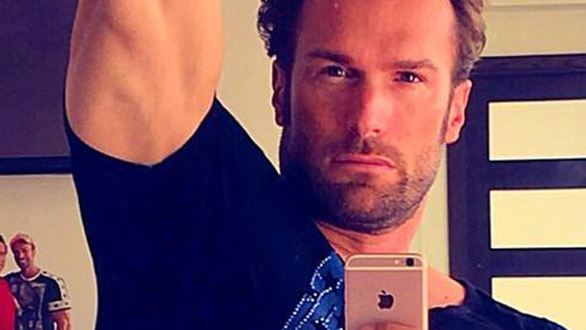 Bastian Yotta wird Papa: Jetzt gibt's Babys statt Boobies! | Promiflash.de