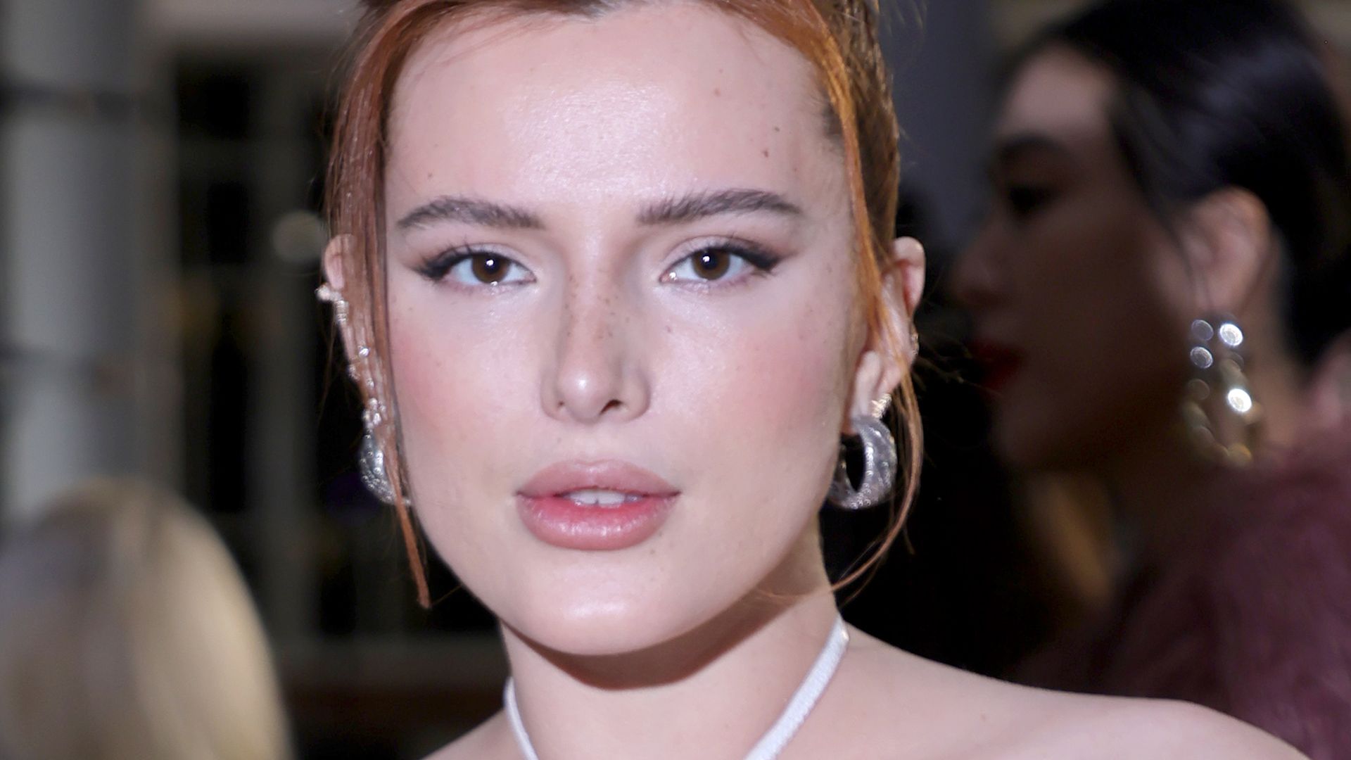 Bella Thorne Unterschrift