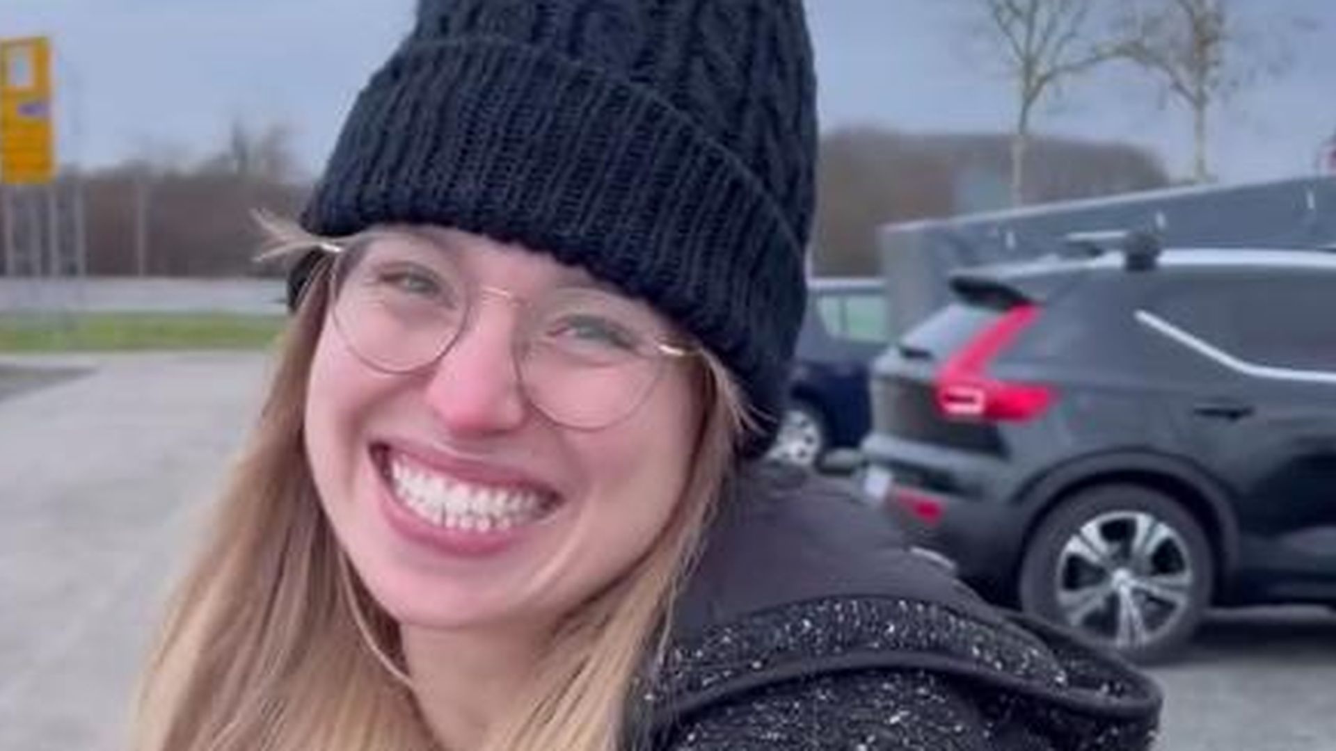 Bibi Heinicke stellt ihr neues Familienmitglied Millie vor