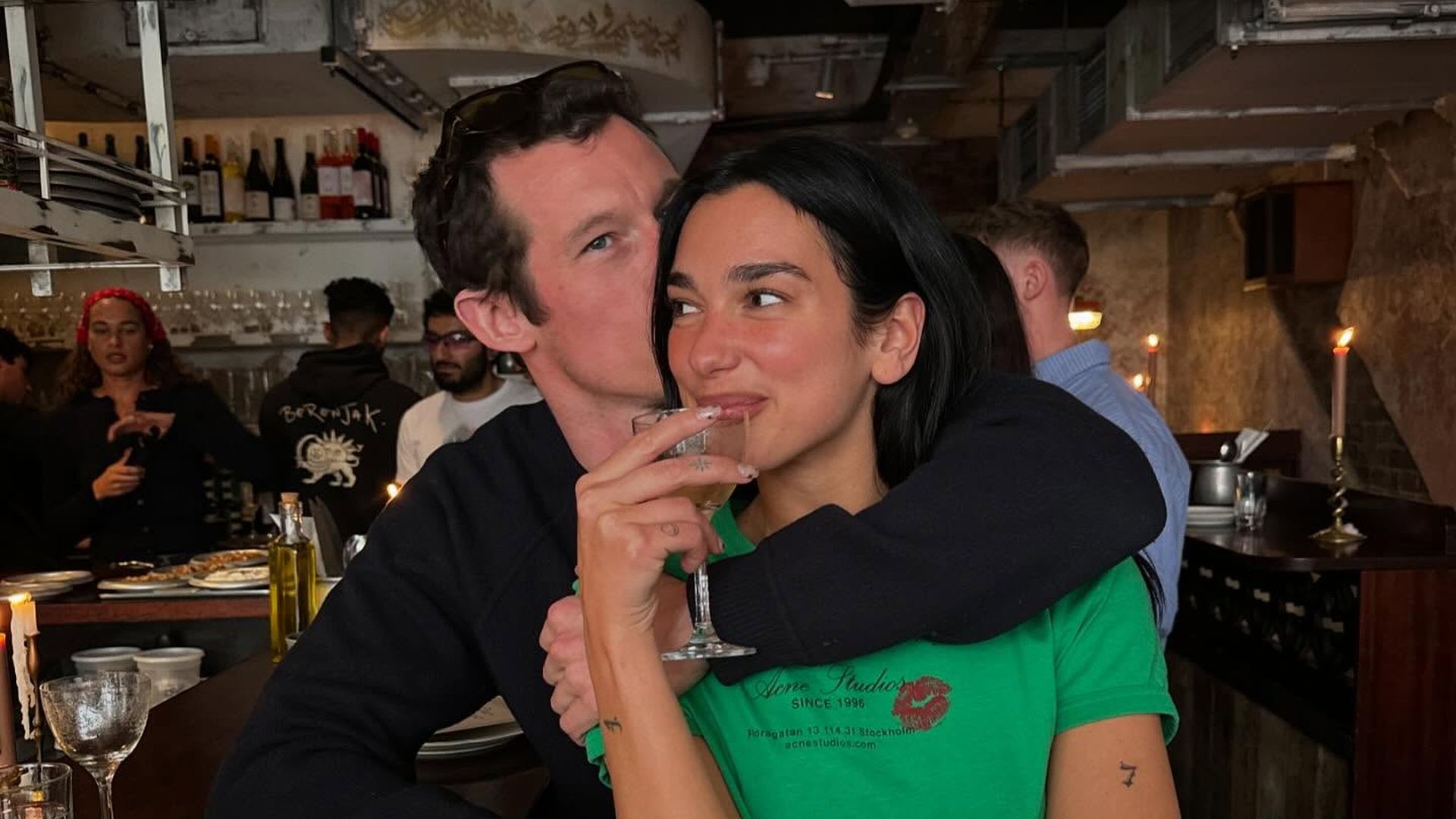 Dua Lipa teilt süßen Schnappschuss mit ihrem Freund Callum