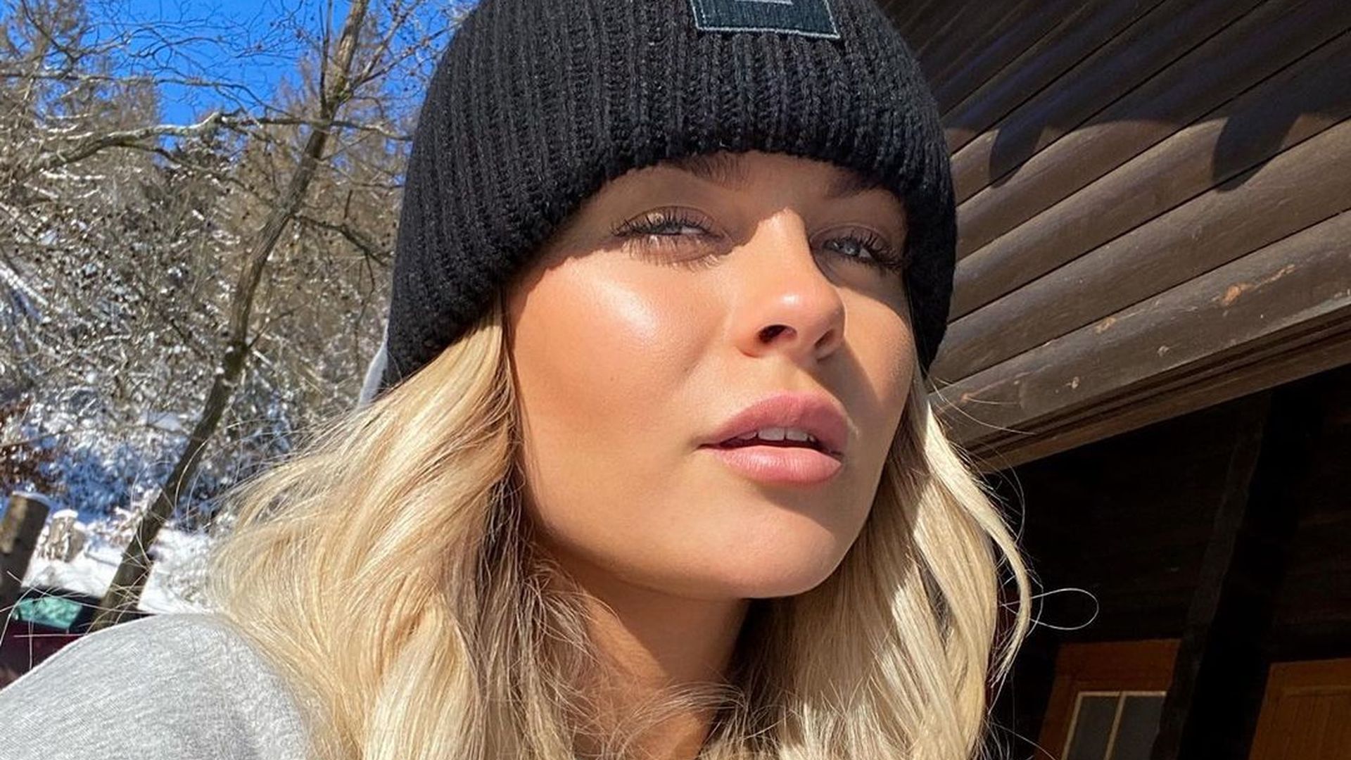 Verdient Webstar Dagi Bee nun weniger als vor Nelios Geburt?