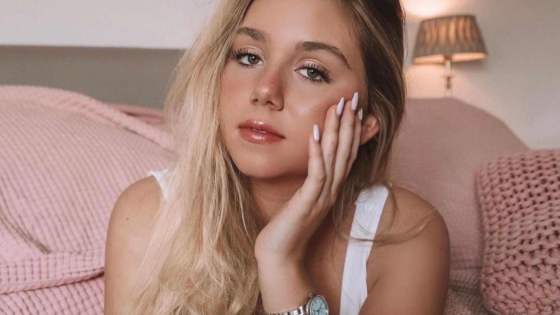 Wird Tiktok Star Dalia Mya Ihren Freund Bald Offen Zeigen