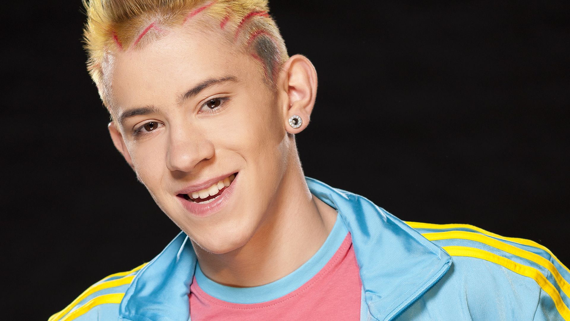 Daniele Negroni kassiert Gold für sein Album | Promiflash.de