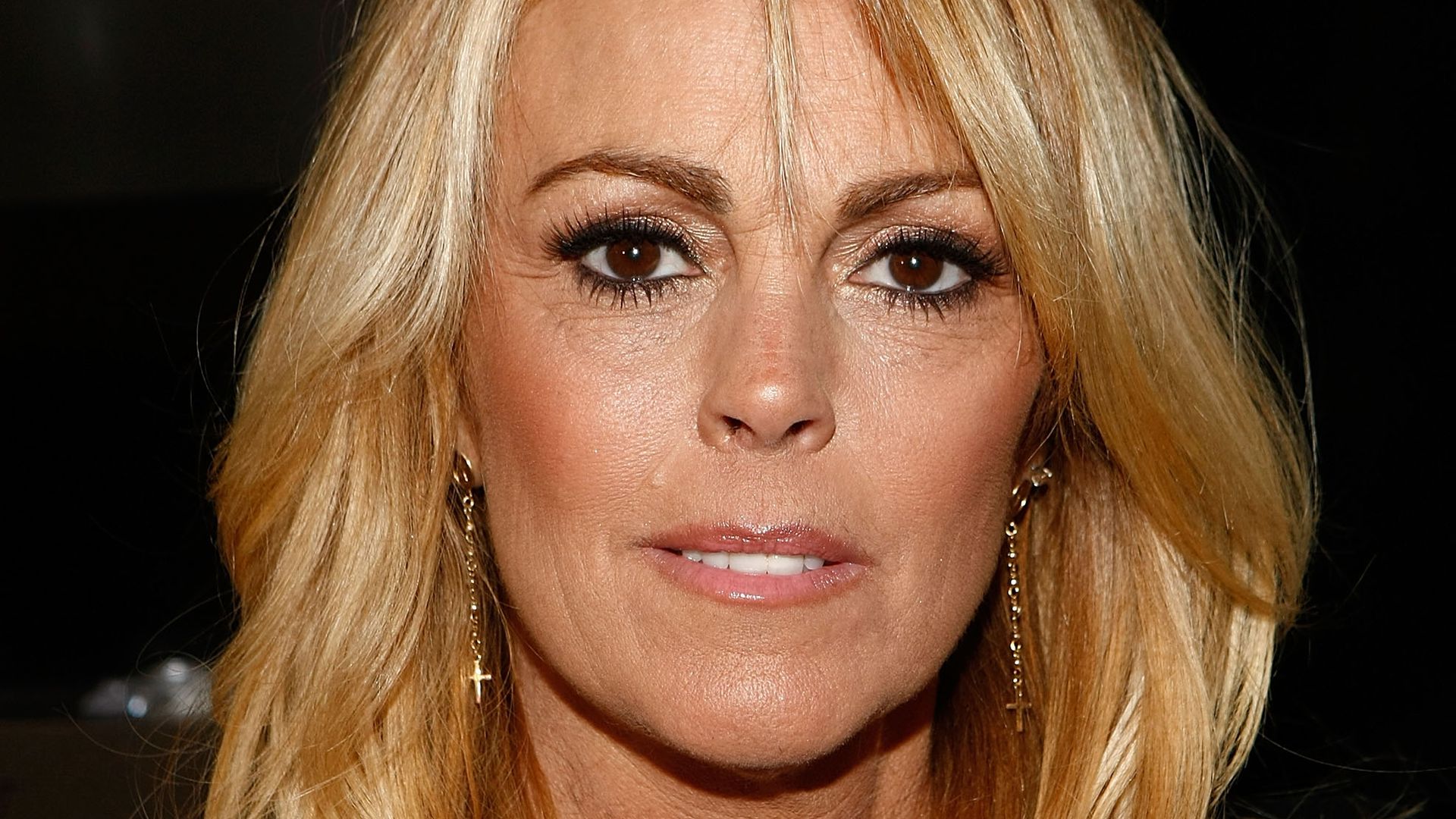 Dina Lohan | Promiflash.de