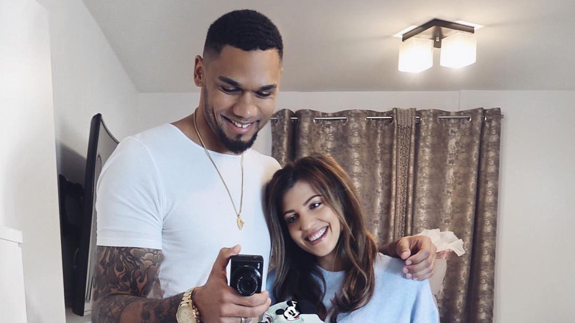 Seit Baby: Bleibt Liebe von Domi & Sarah auf der Strecke? | Promiflash.de