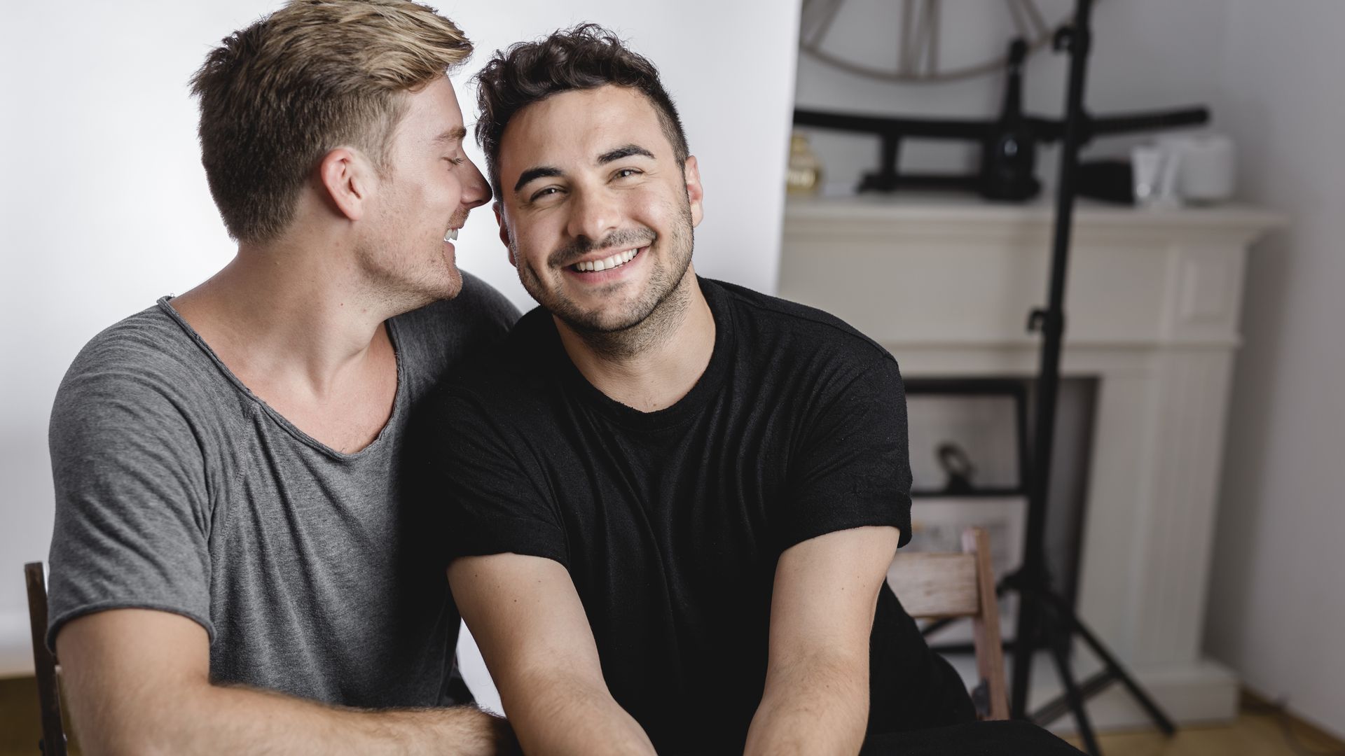 "Unter uns"-Lars Steinhöfel darf Freund keinen Antrag machen ...