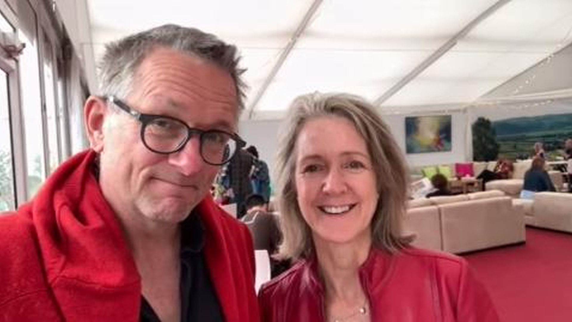 Vor Verschwinden: Michael Mosleys Frau teilte Pärchenvideo