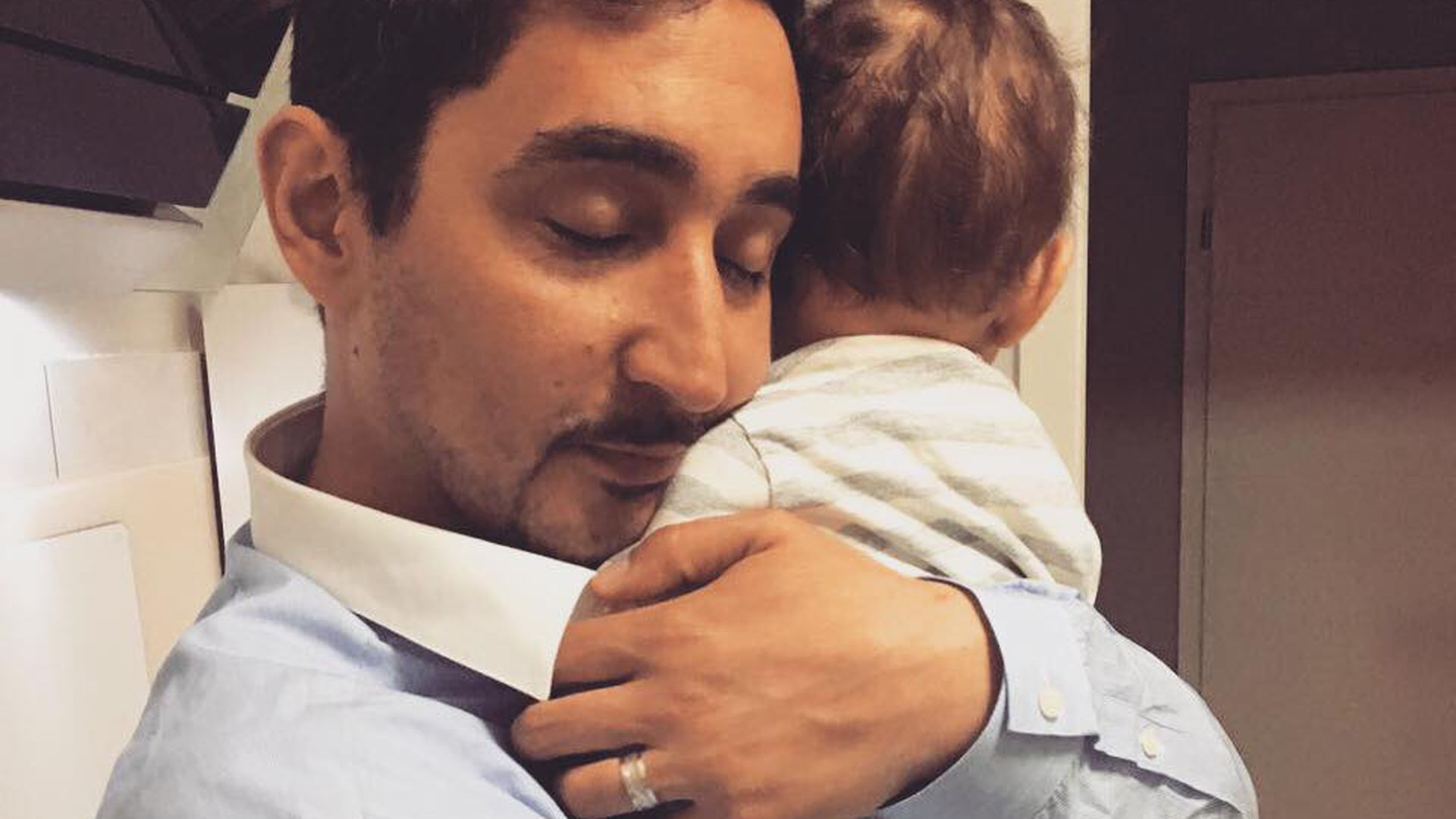 Kein Super-Dad? Das denkt Eko Fresh über sich als Vater | Promiflash.de