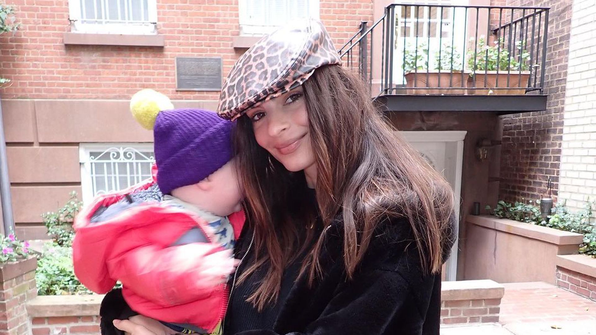 Baby ist ein Junge: Emily Ratajkowski war "erleichtert"