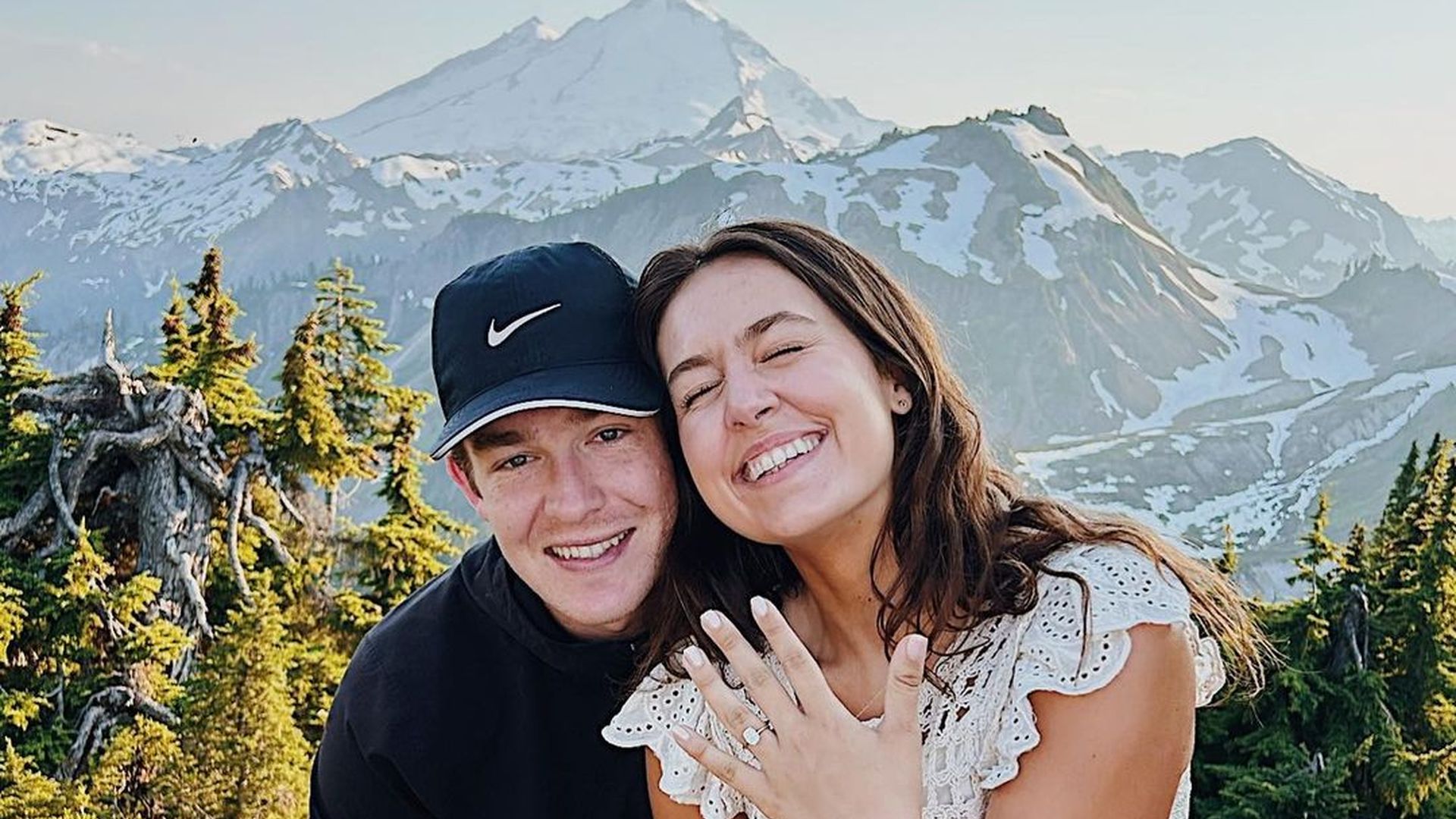 Überraschung in den Bergen: Emma Fuhrmann hat sich verlobt!