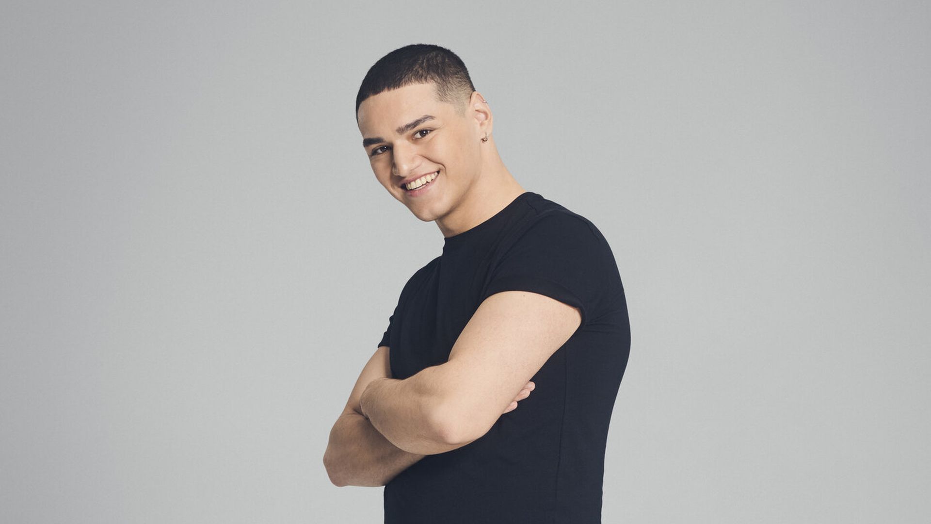 "Spinnt der?": Faruk rastet bei GNTM nach Body-Kritik aus