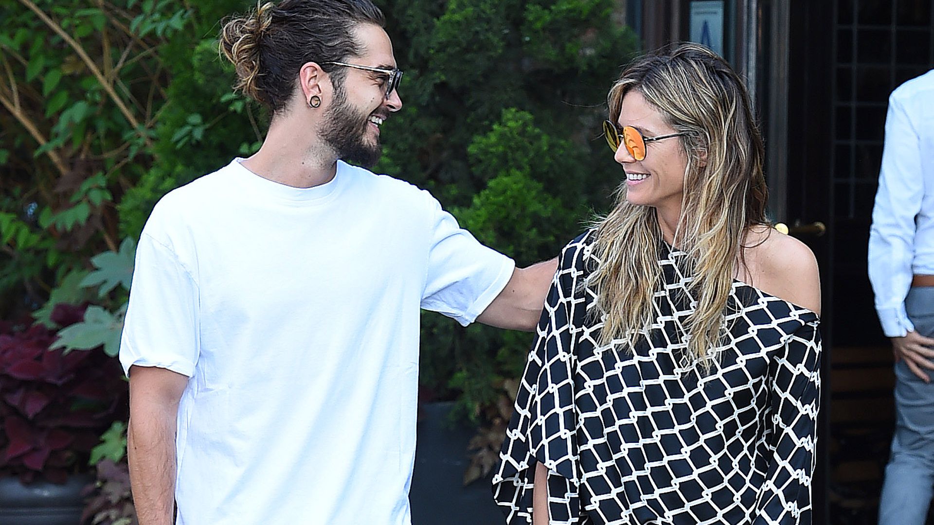 Sprache der Liebe: Heidi unterhält sich mit Tom auf Deutsch | Promiflash.de