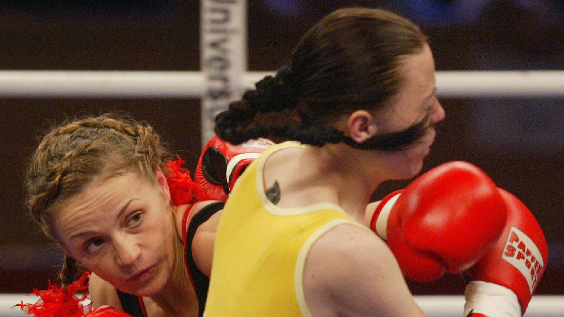 Baby ist da! Box-Weltmeisterin Ina Menzer ist Mama geworden | Promiflash.de