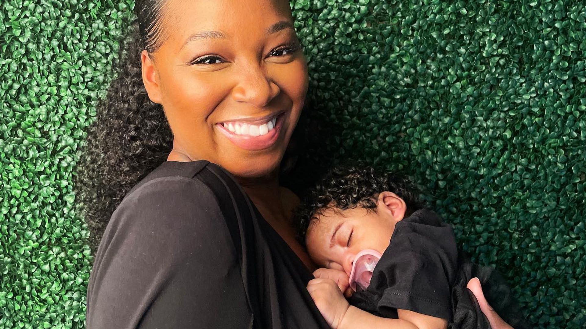 Vier Kinder: Sängerin Jamelia schwärmt von ihrem Mama-Leben