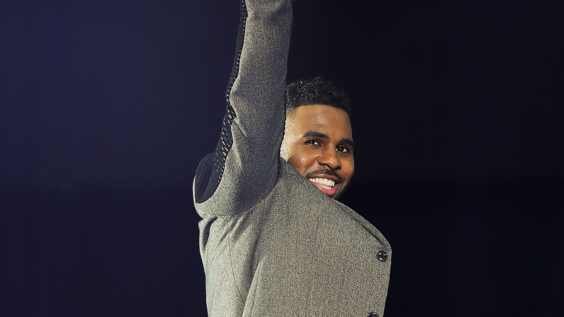 Jason Derulo greift Sarah Connor unter die Arme