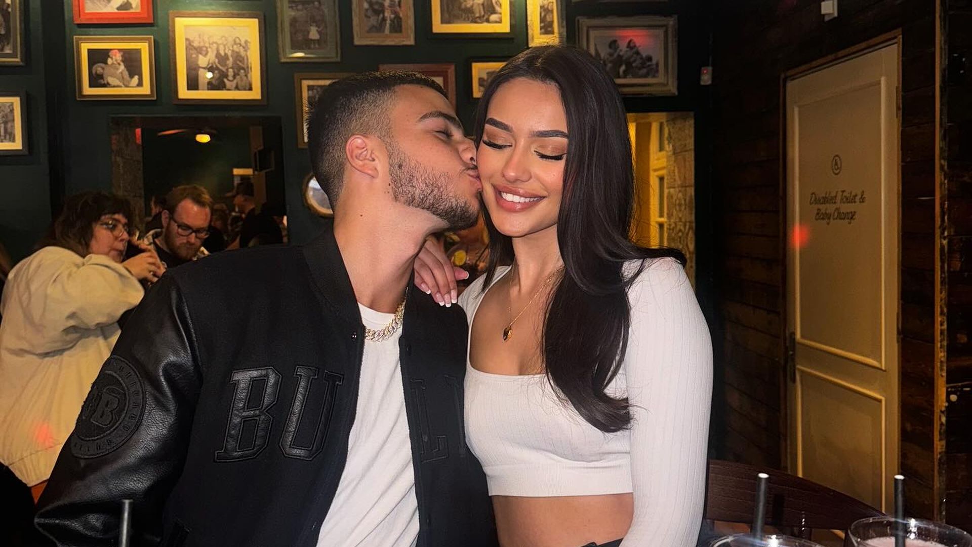 Junior Savva Andre teilt erste Fotos mit seiner Freundin!