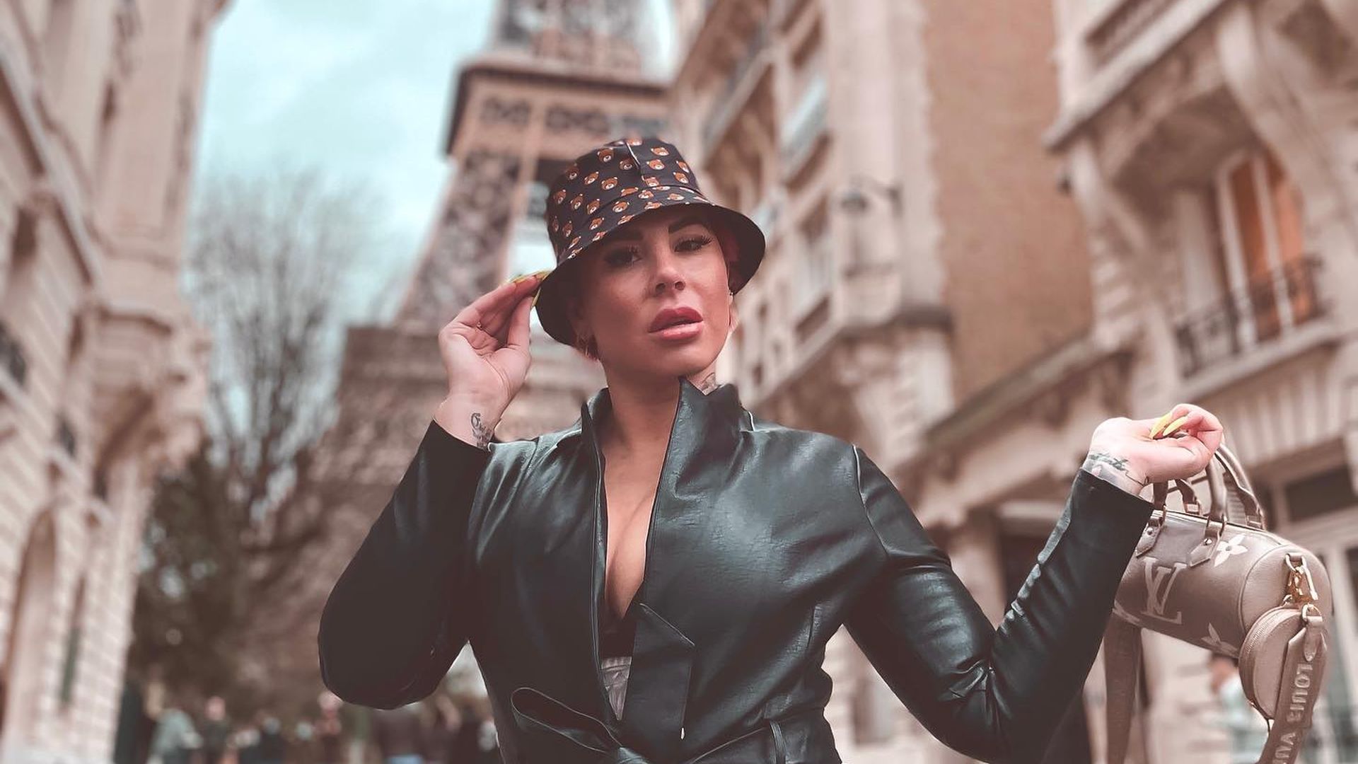 Flitterwochen-Drama: Kate Merlan sorgt für Polizei-Einsatz