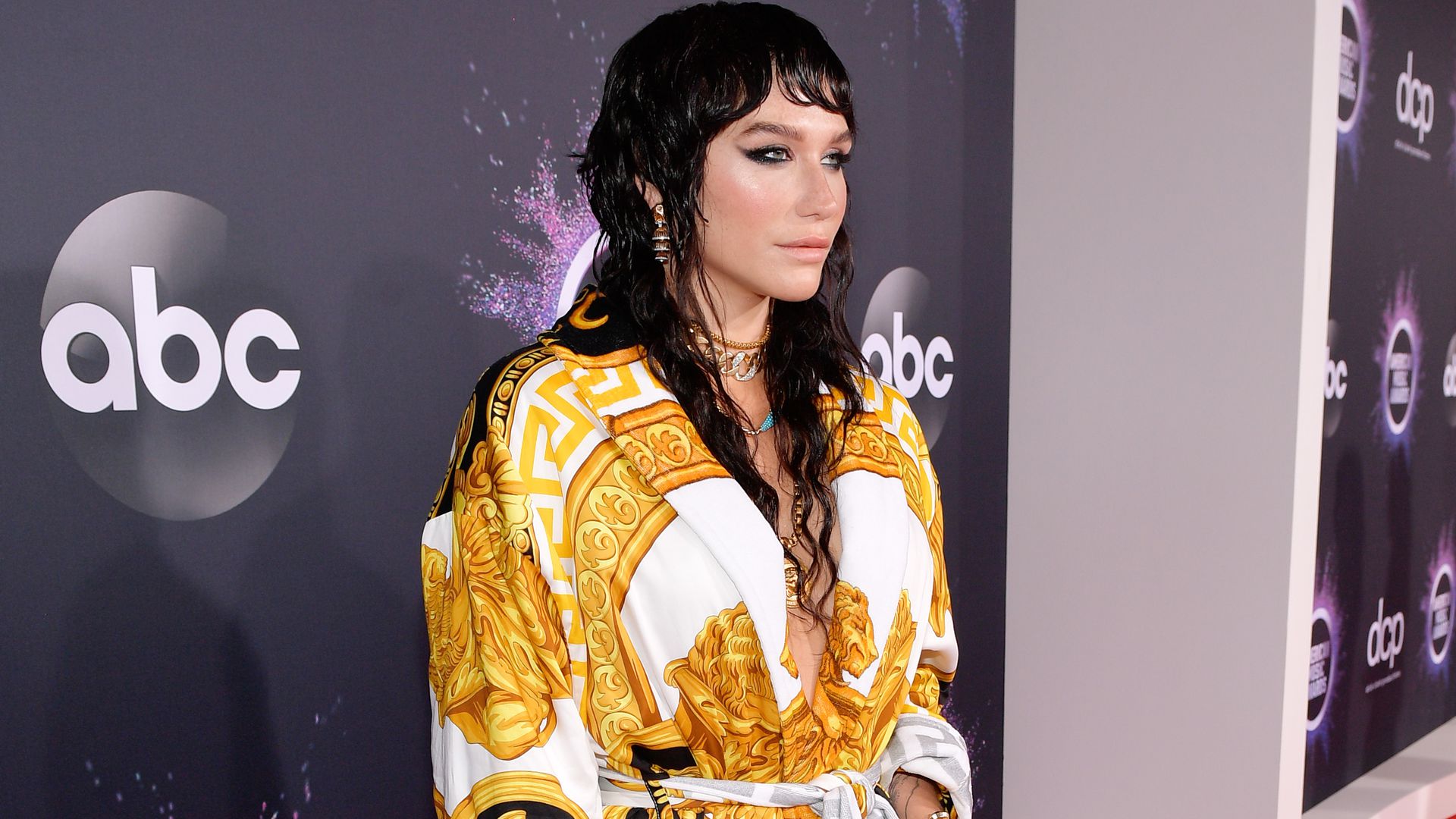 1. Song nach 4 Jahren: Kesha rechnet hart mit Dr. Luke ab!