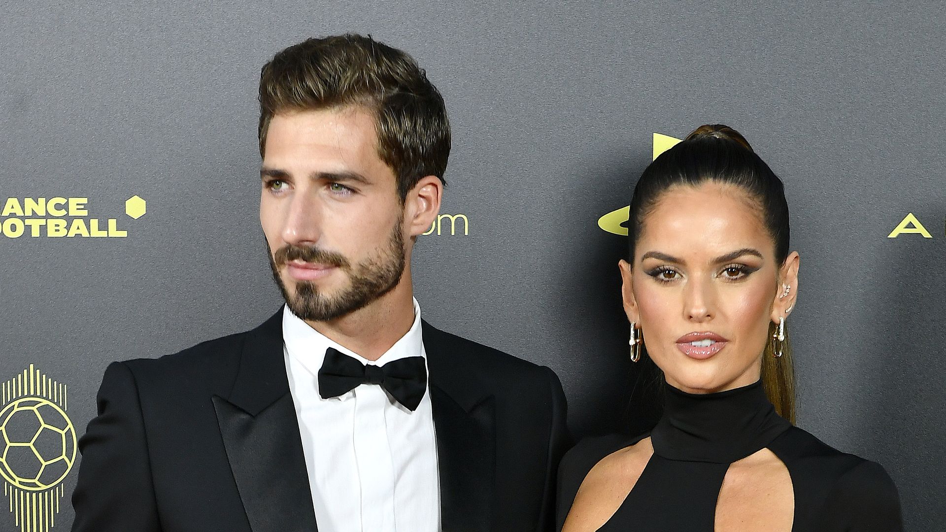 So sportlich feiern Kevin Trapp und seine Izabel Weihnachten