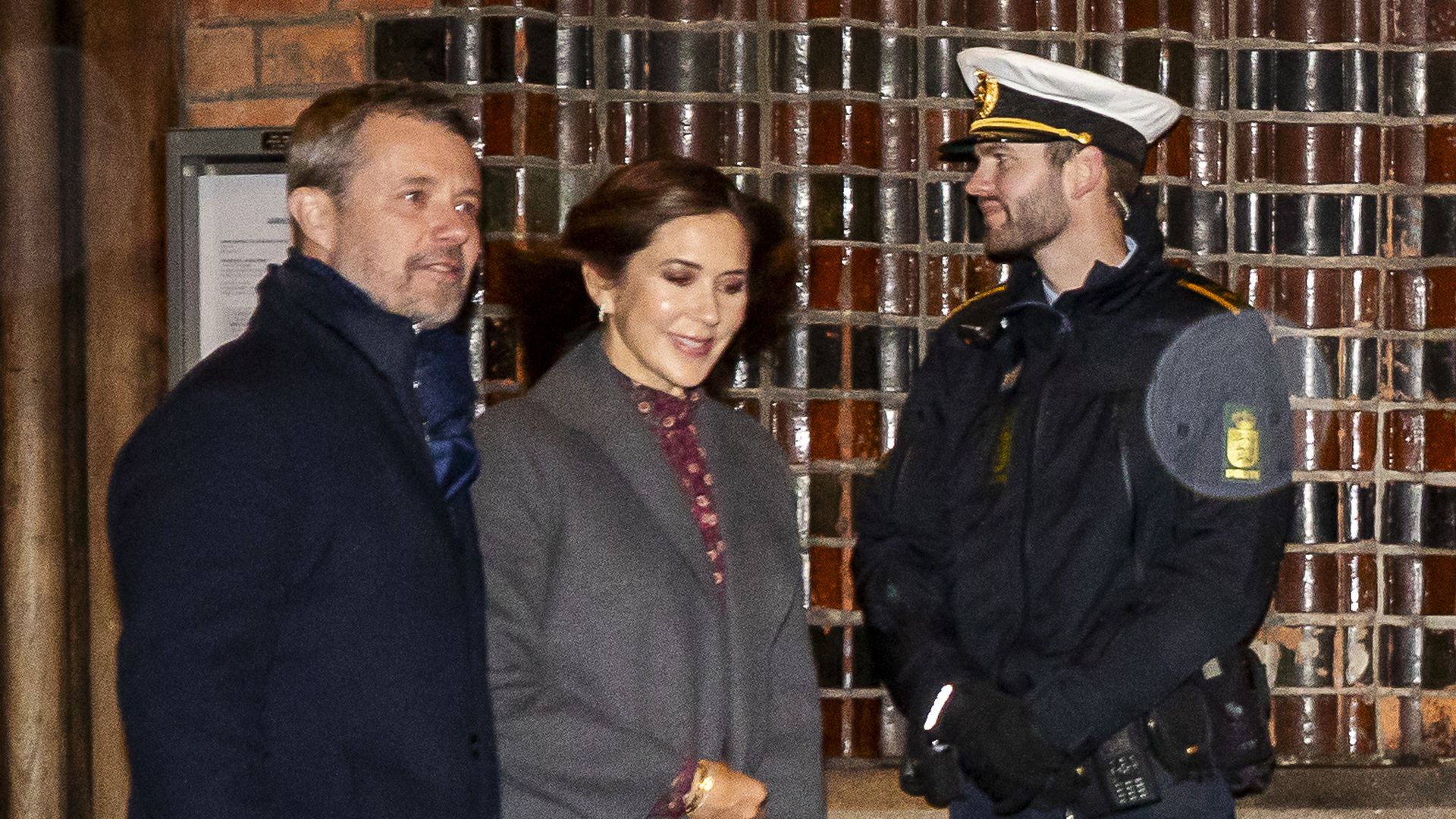 Krise ade? Prinzessin Mary und Frederik laufen Hand in Hand