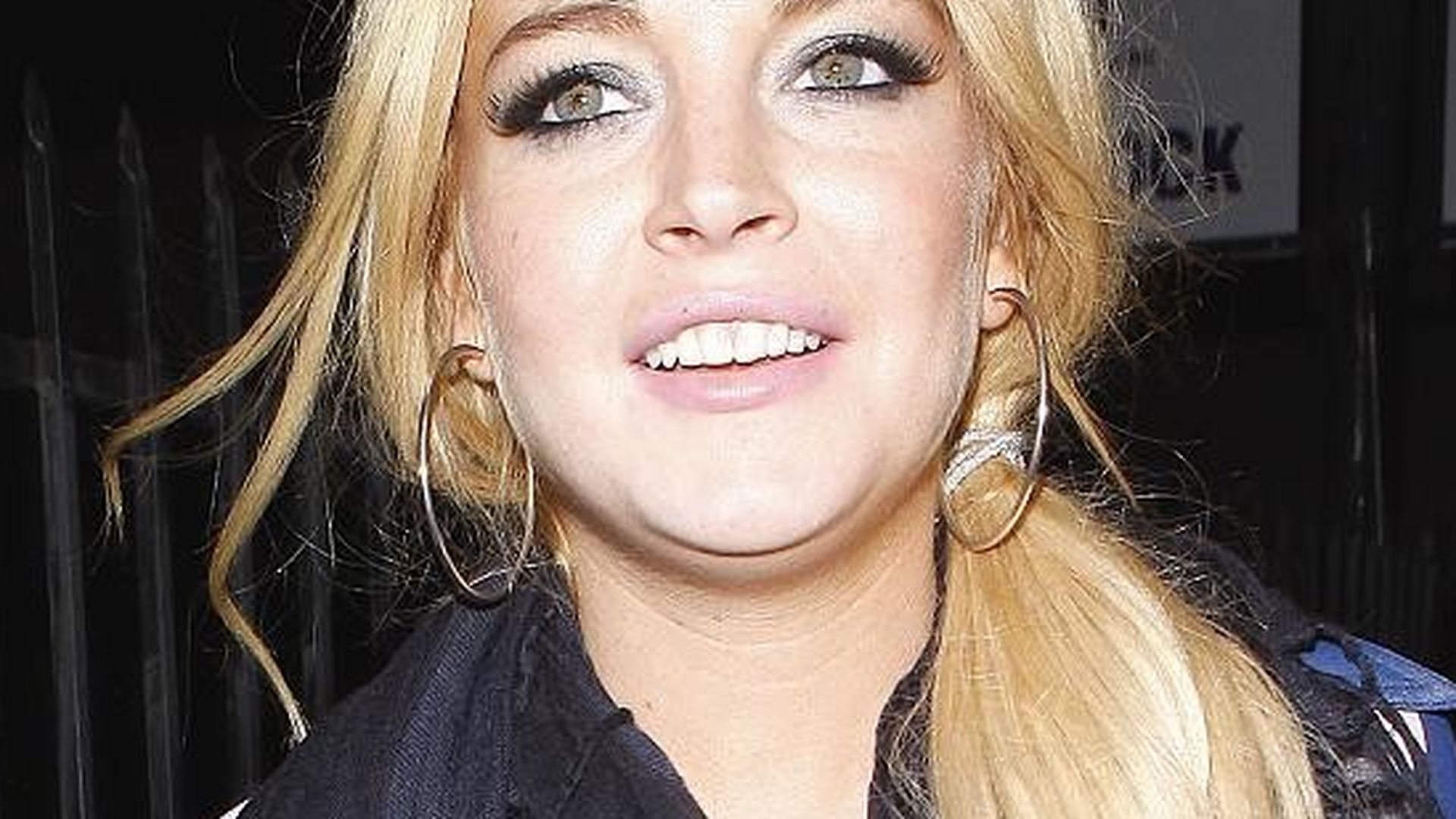 Trotz Fuß-Fessel: Lindsay schon wieder im Rausch! | Promiflash.de