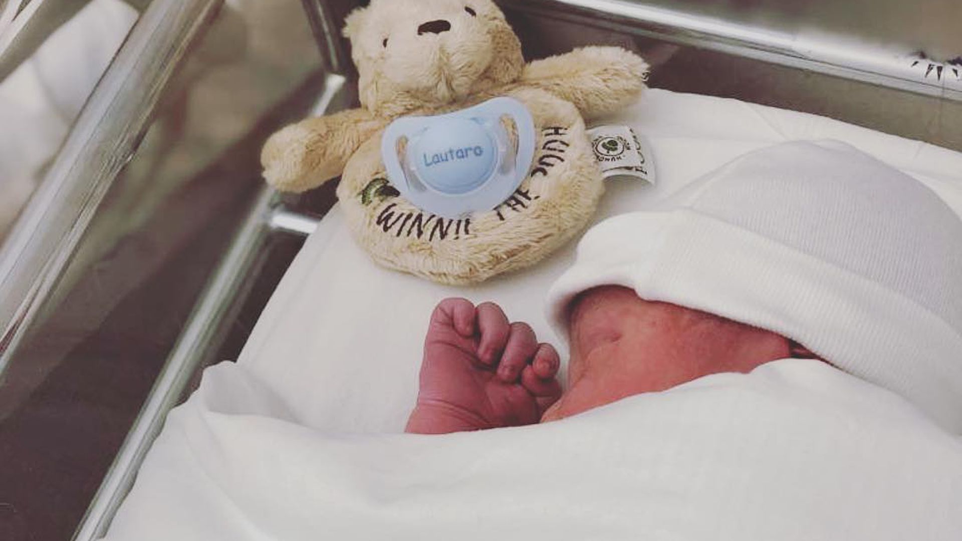 Zum dritten Mal: Fußballer Luis Suárez ist wieder Papa!