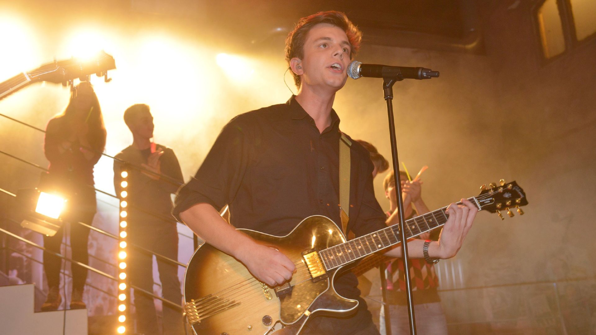 Hinter den GZSZ-Kulissen: Newcomer-Band RAZZ verrät Details | Promiflash.de