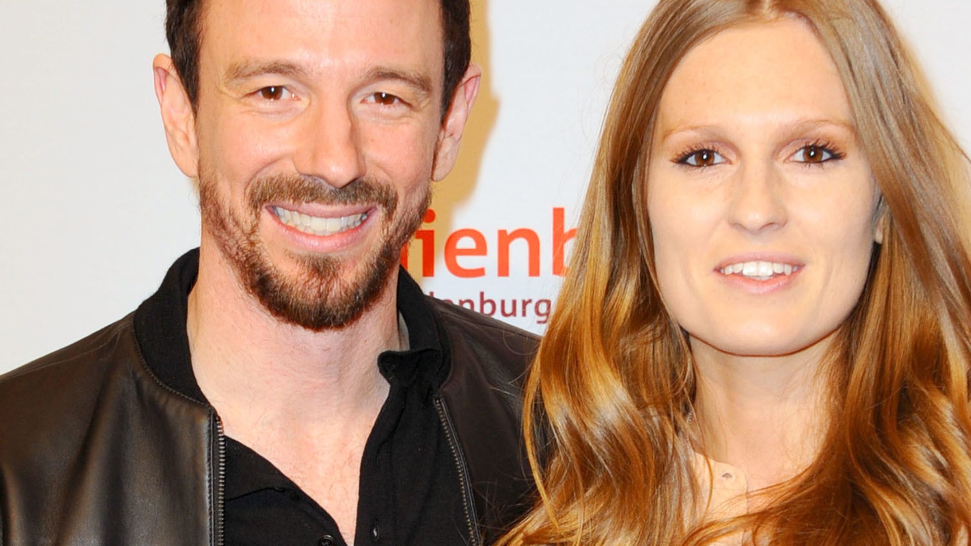 Glückwunsch: Iris Berbens Sohn Oliver ist verlobt | Promiflash.de