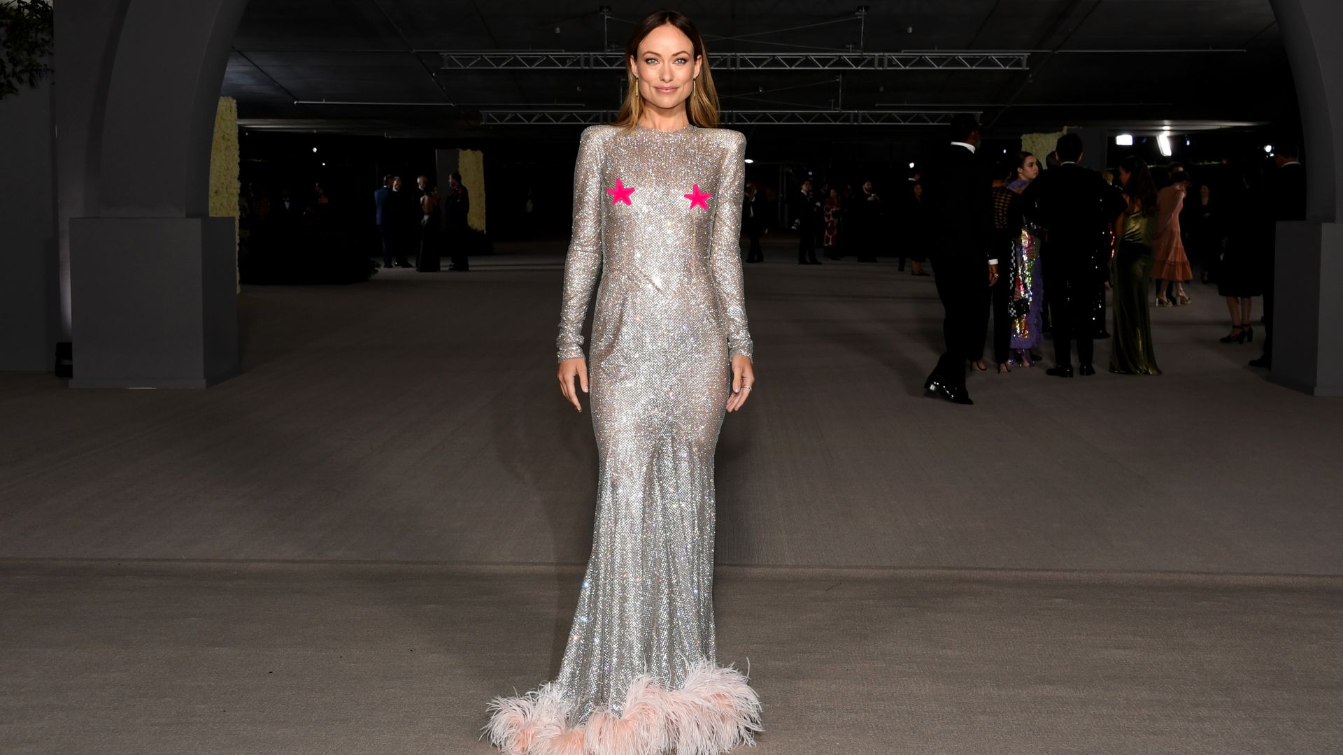 Transparentes Glitzerkleid: Olivia Wilde zeigt, was sie hat!