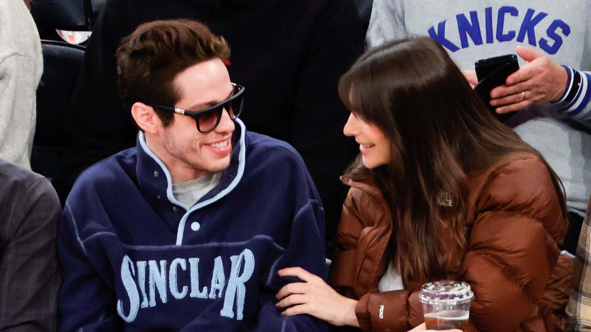 Pete Davidson soll total verknallt in Emily Ratajkowski sein