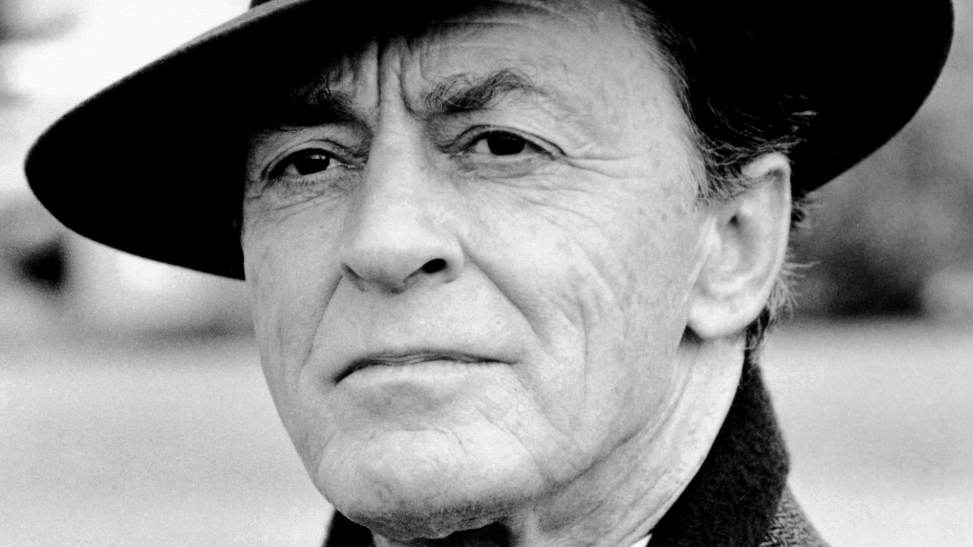 "Akte X"-Stars trauern: Schauspieler Peter Donat ist tot! | Promiflash.de