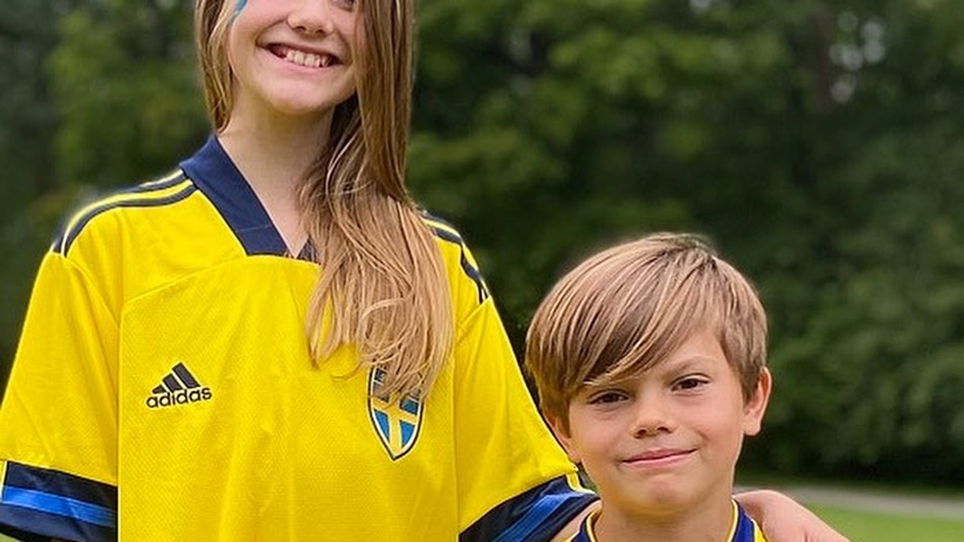 Kleine Fußballfans: Prinzessin Victoria teilt Foto von Kids!