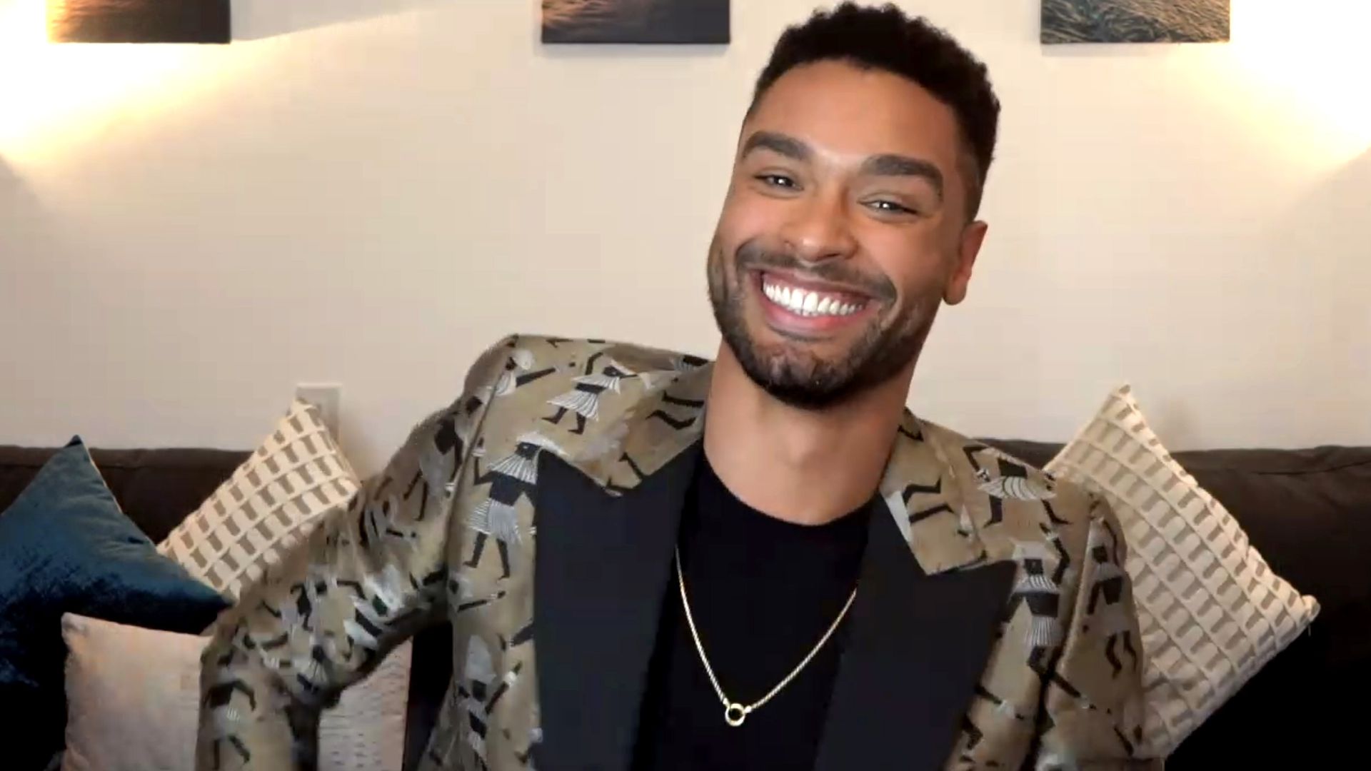 Für "Bridgerton"-Rolle: Regé-Jean Page bekommt Auszeichnung