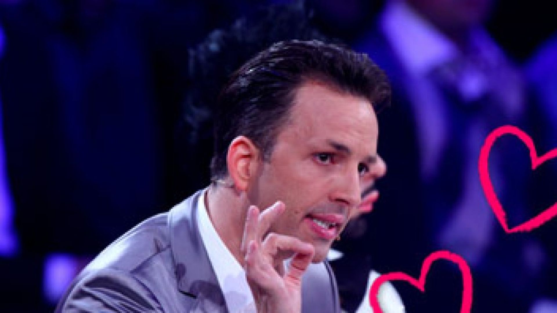 Let's Dance: Roman Frieling entblößt seinen Popo | Promiflash.de