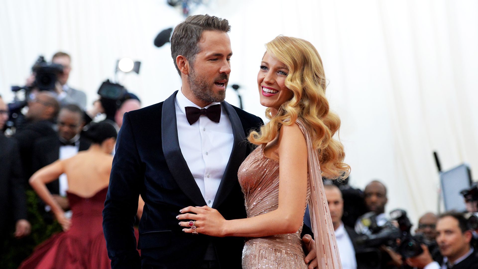 Krass: Hier zeigt Blake Lively zum ersten Mal ihre Töchter!