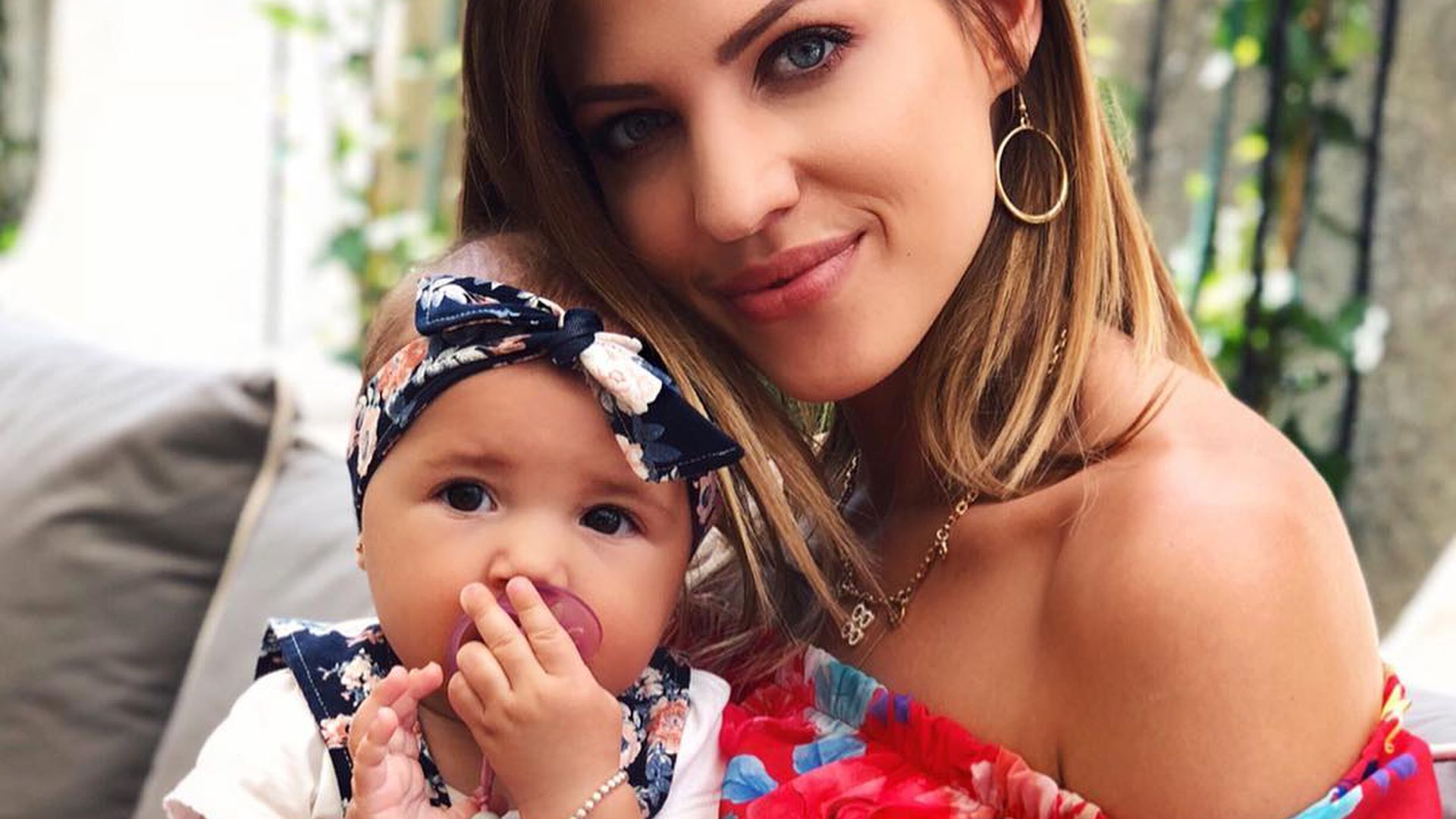 Sarah Harrison glücklich: "Bester Geburtstag meines Lebens" | Promiflash.de