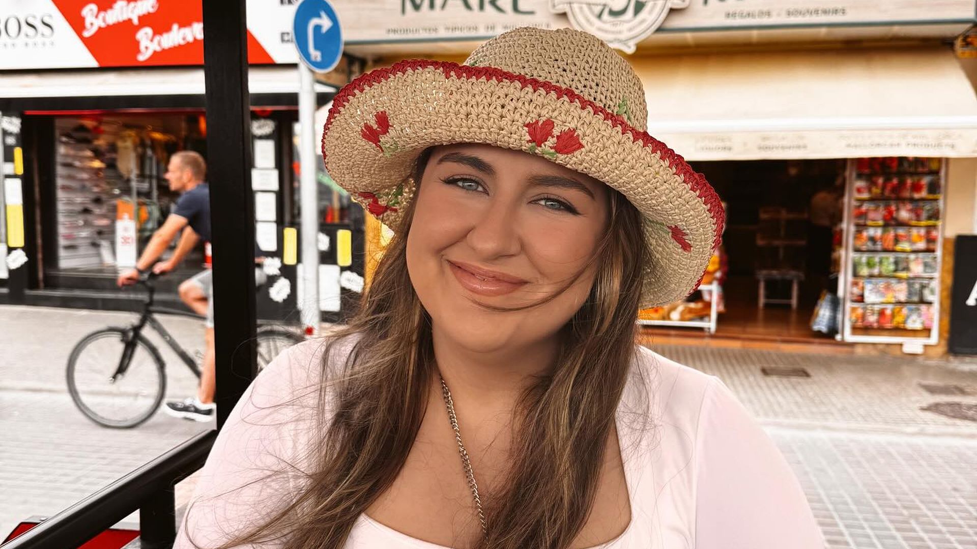 SelfieSandra entspannt nach "Let's Dance"-Aus auf Mallorca